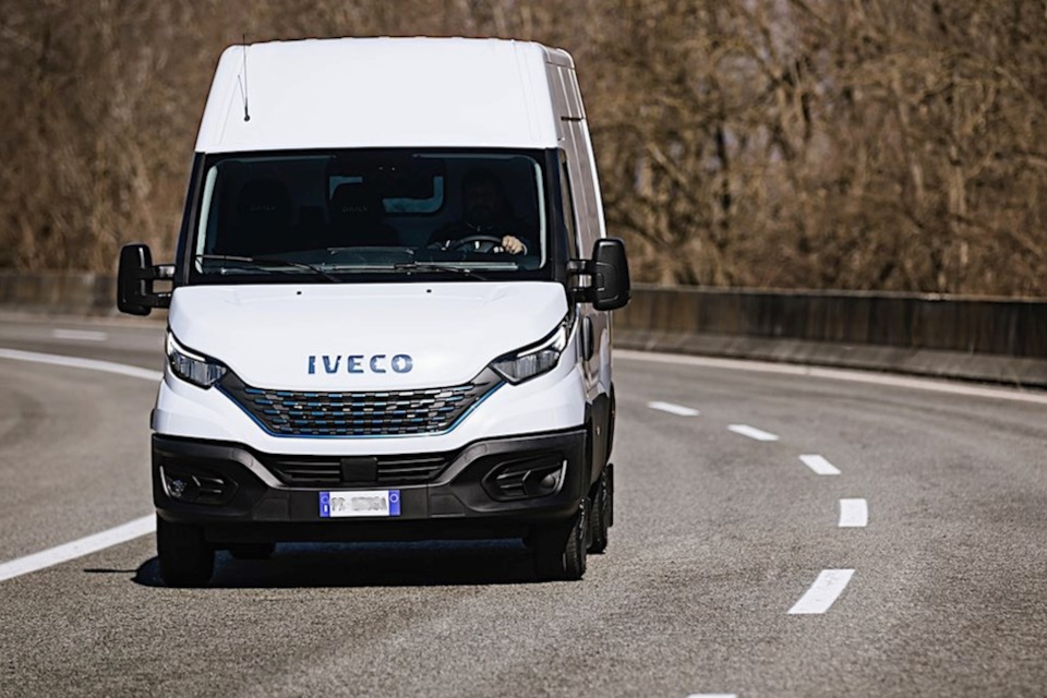 Descoperă gama completă de utilitare IVECO Daily la Auto Schunn - Mr ...